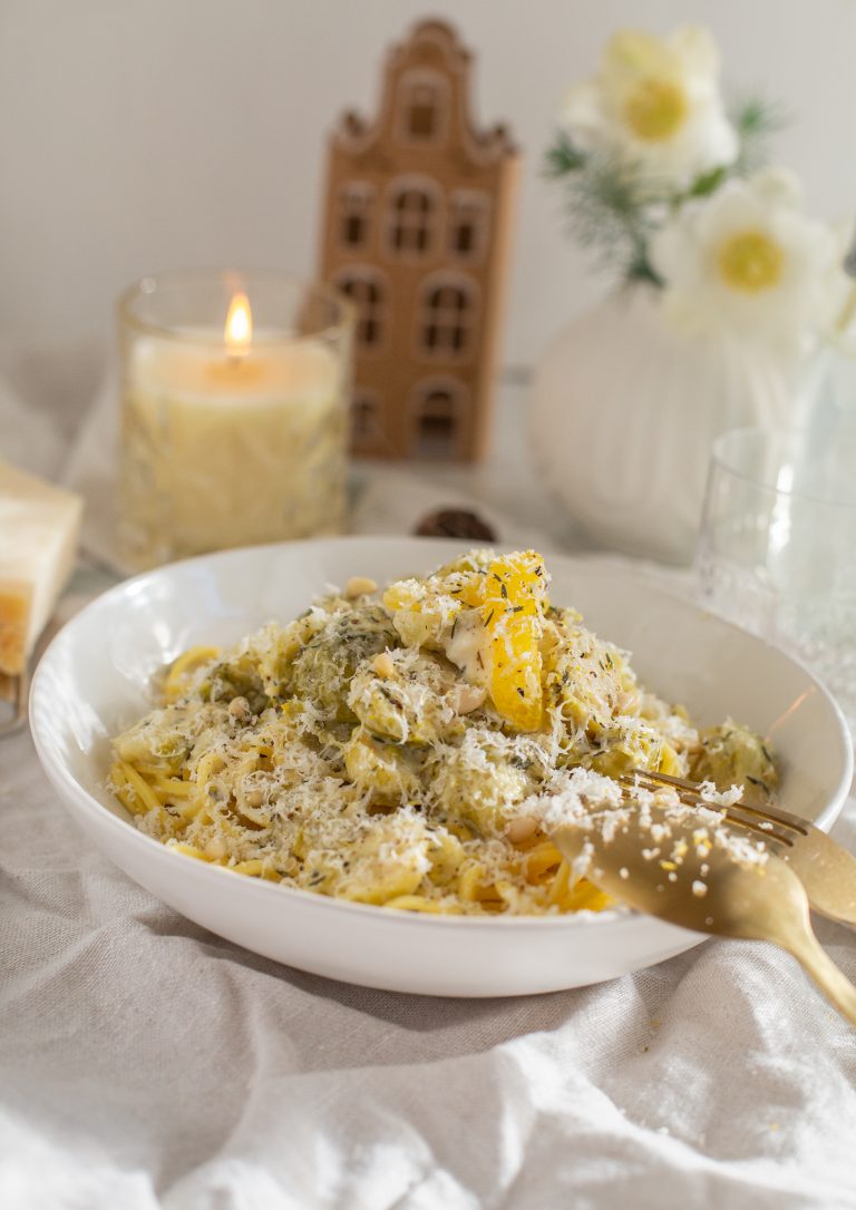 Pasta mit Rosenkohl an köstlich fruchtiger Orangen-Sahne-Sosse mit ...