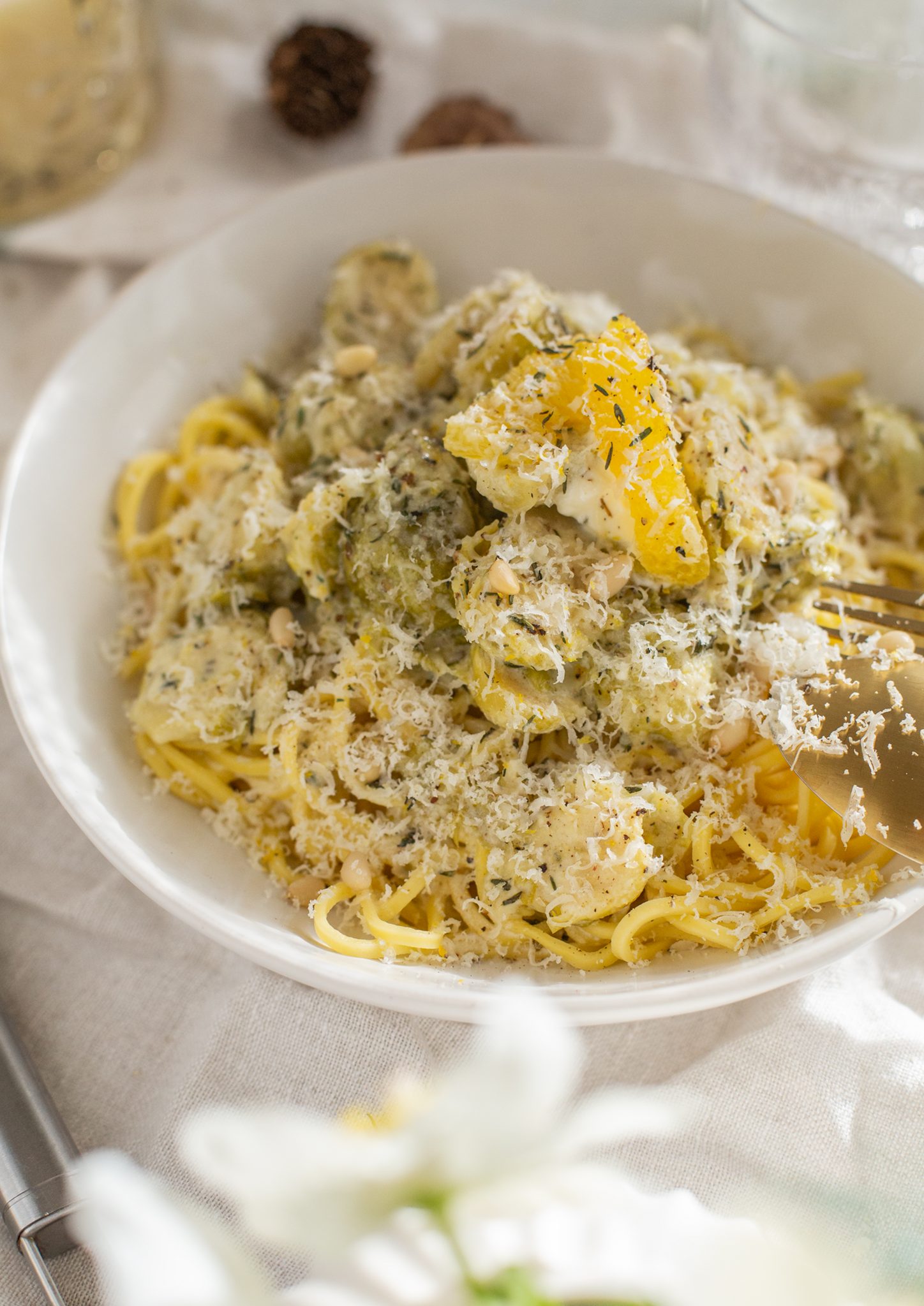 Pasta mit Rosenkohl an köstlich fruchtiger Orangen-Sahne-Sosse mit ...