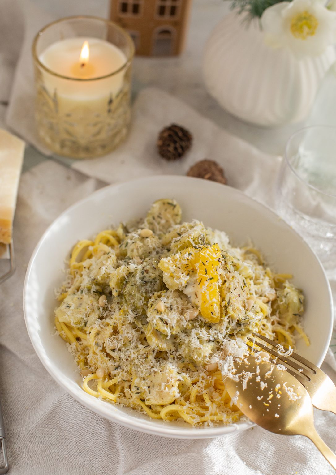 Pasta mit Rosenkohl an köstlich fruchtiger Orangen-Sahne-Sosse mit ...